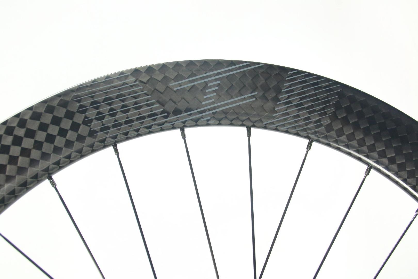 AR56-23mm Inner/30mm Outer Widths, 56mm Depth Carbon Wheelset/12K Glossy