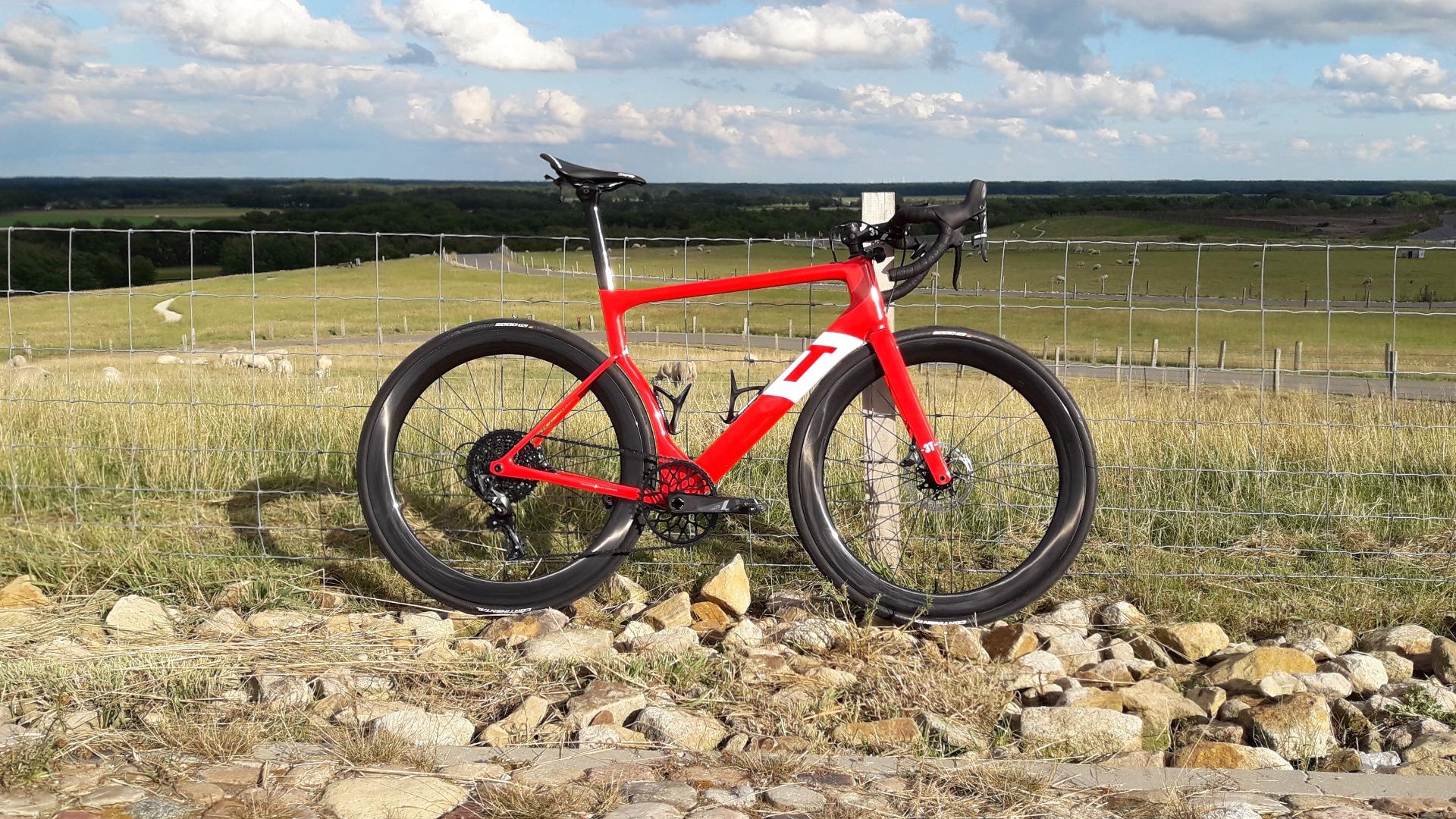 AR56 700C 56mm Carbon Wheelset With Continental GP5000 On 3T Road Frame