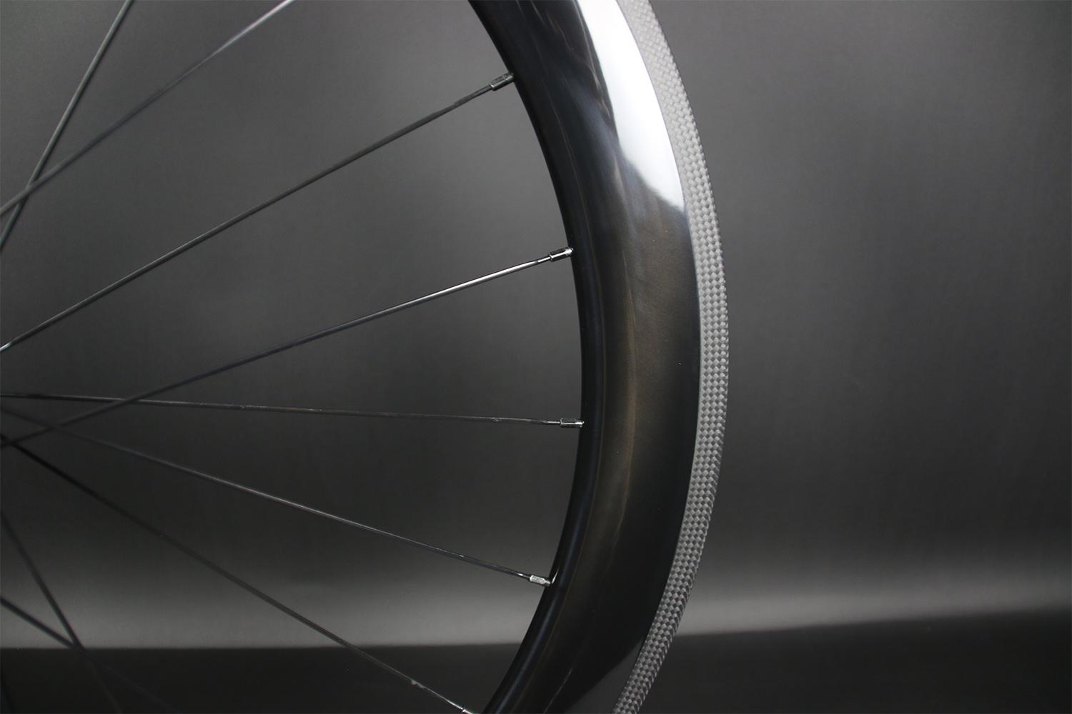 AR56 (28 Wide) Review: 56mm Depth Carbon Rims/Bitex RAF10 RAR9