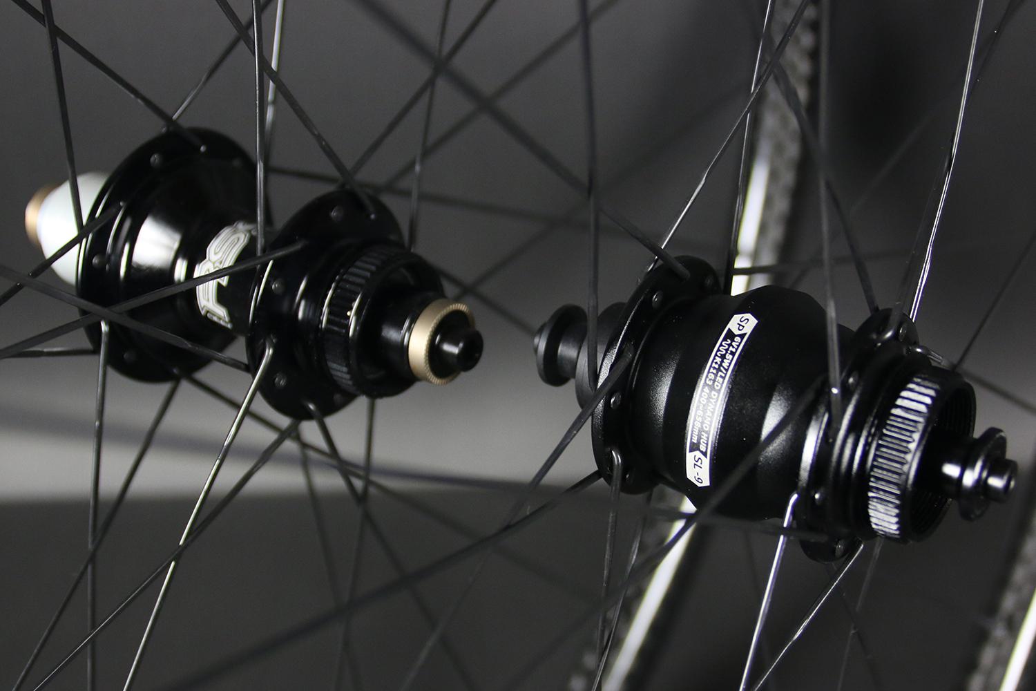 R25 Disc Review: 25mm Gravel Rims/Mixed Hubs