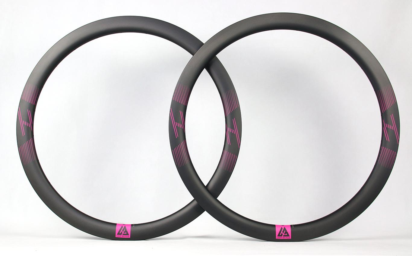 R45T-Tubular 25mm Width, 45mm Depth Road Carbon Rims/Magenta Decals