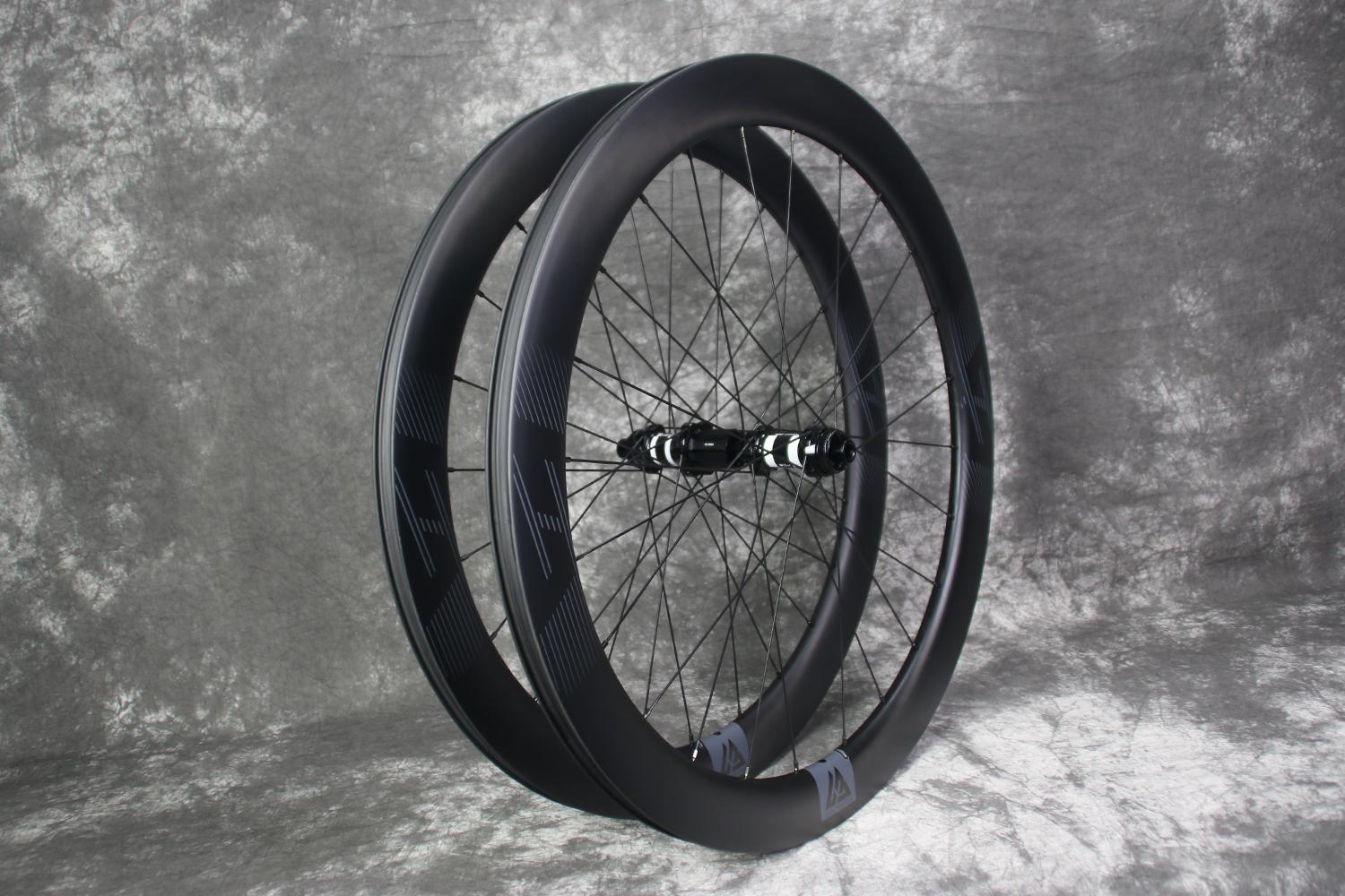 R55-17.9mm/25mm widths,55mm depth carbon wheelset/tubeless