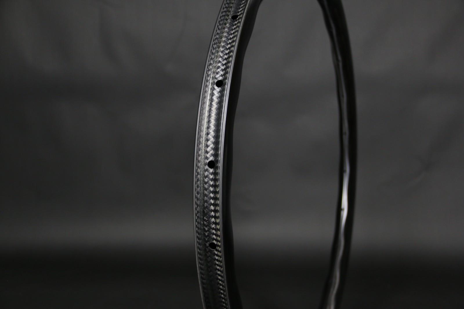 Visible Carbon Fiber Grain A Sign of Quality? : r/cycling