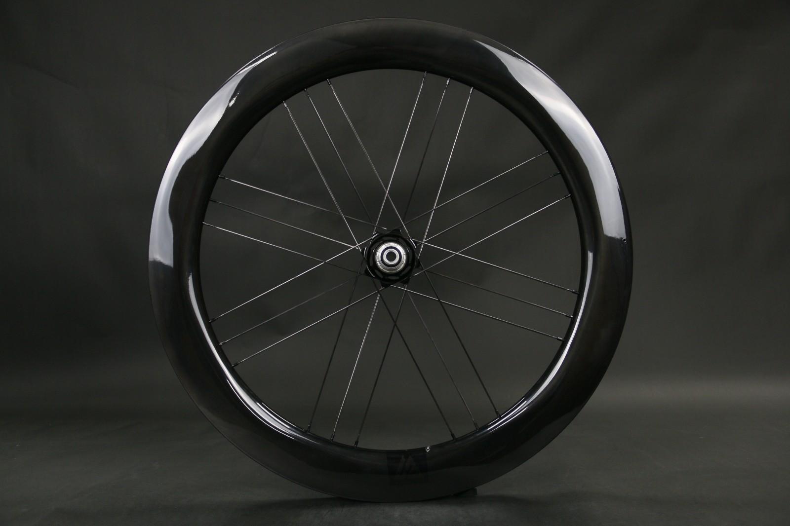 Matt frame with glossy deep carbon wheels, yay or nay? : r/bicycling